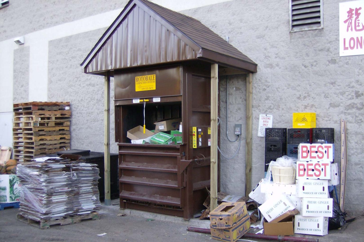 Vertical Cardboard Baler - Rotobale Compaction Solutions Inc.